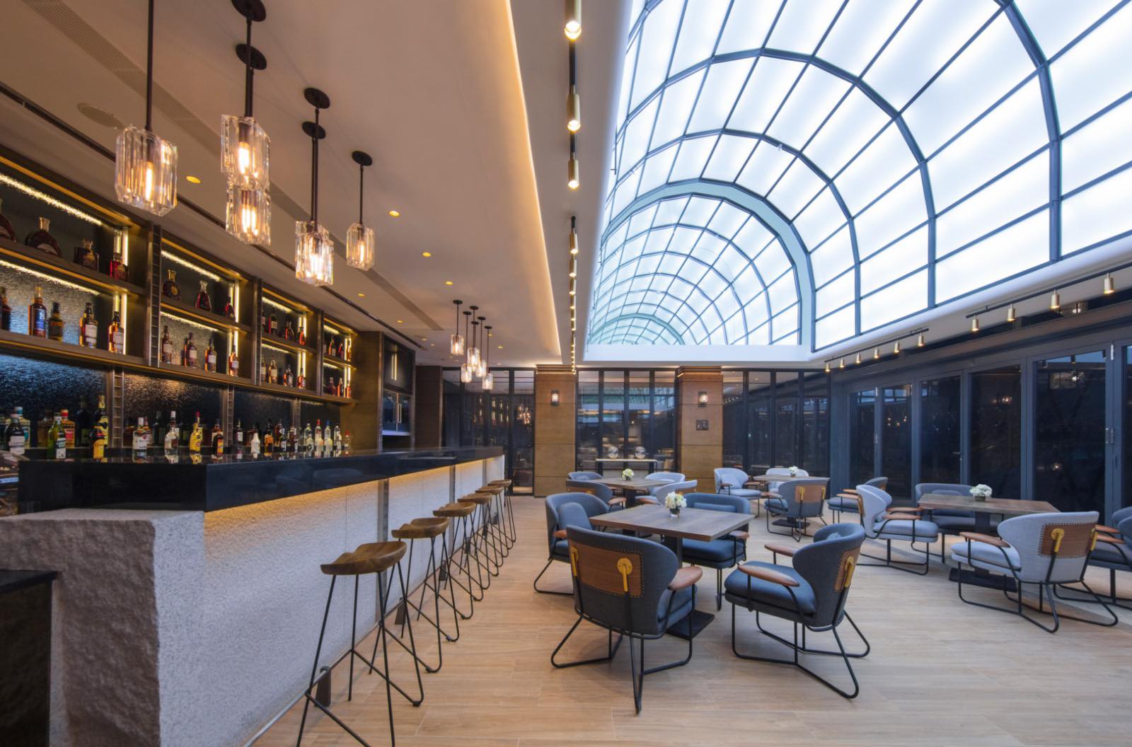 Hong Kong Ocean Park Marriott Hotel – Pier Lounge Valentine’s Day ...